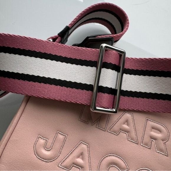 Marc Jacobs | Bags | Marc Jacobs Flash Peach Whip Smooth Leather Logo ...